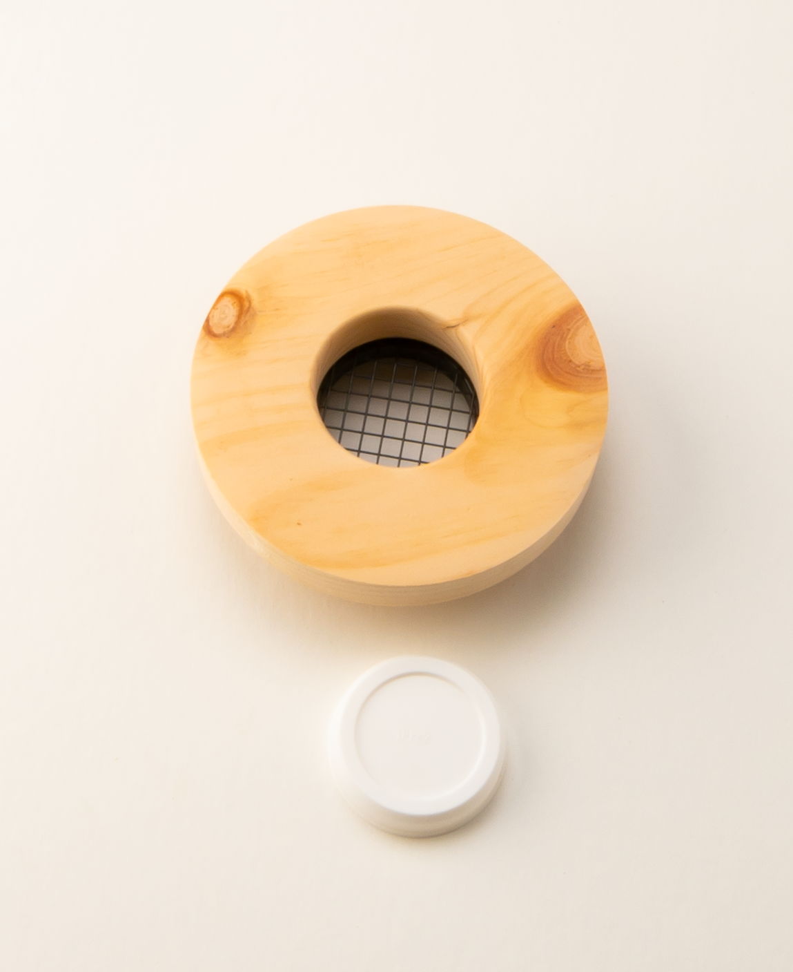 Round Supply Outlet, 2", Flush-Mount, Knotty Pine wood, TFS, 1/bx (UPC ...